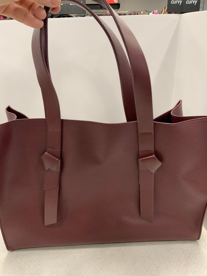 New Arrivals – Page 3 – Clothes Mentor Overland Park KS #132